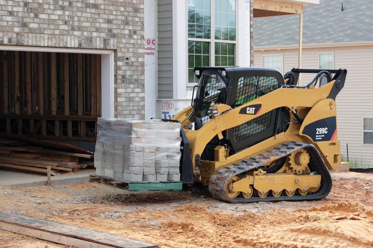 Compact Rubber Track Loaders From: Caterpillar Inc. | Green Industry Pros