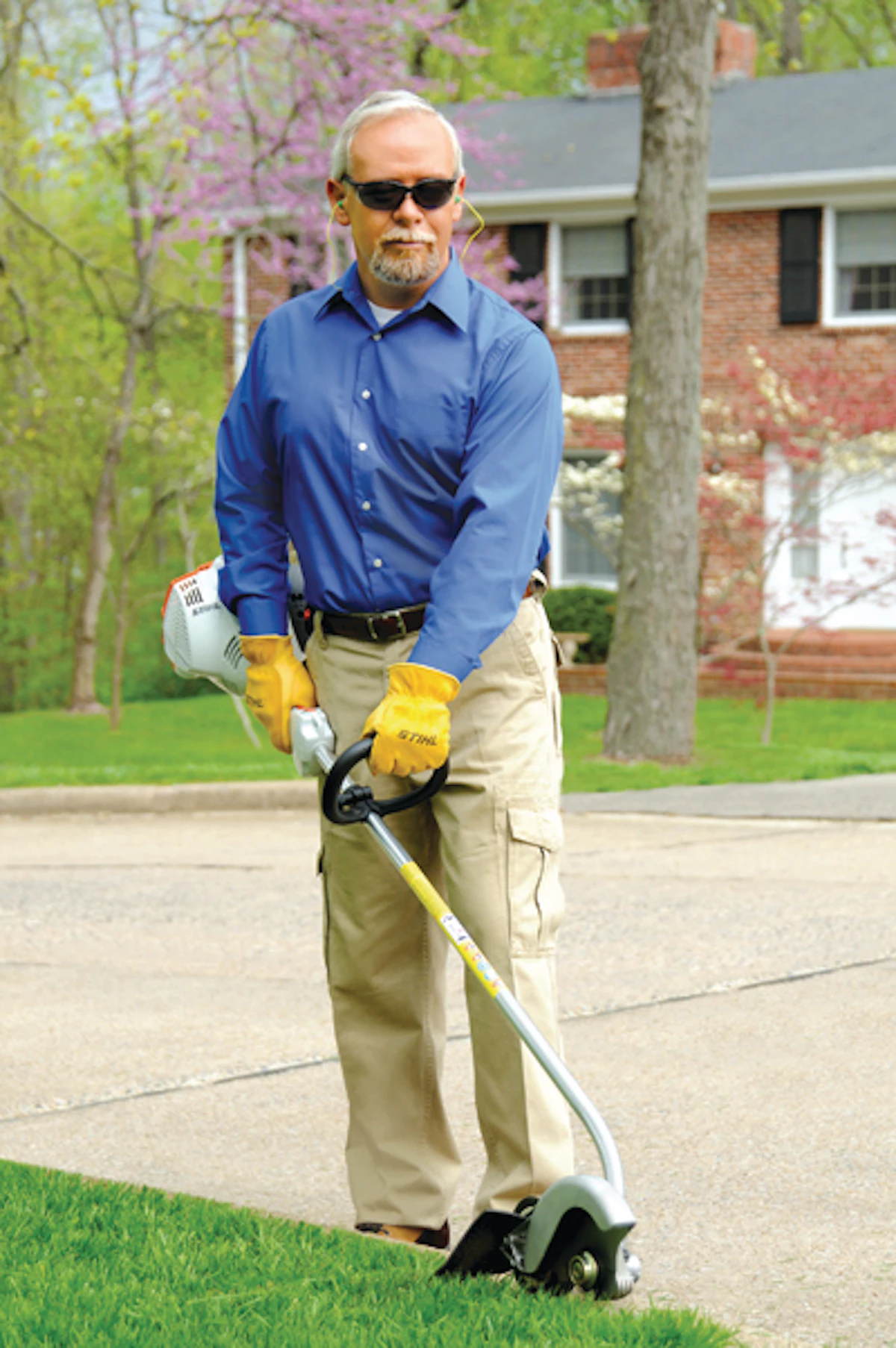 FC 56 C-E Homeowner Edger From: Stihl Incorporated | Green Industry Pros