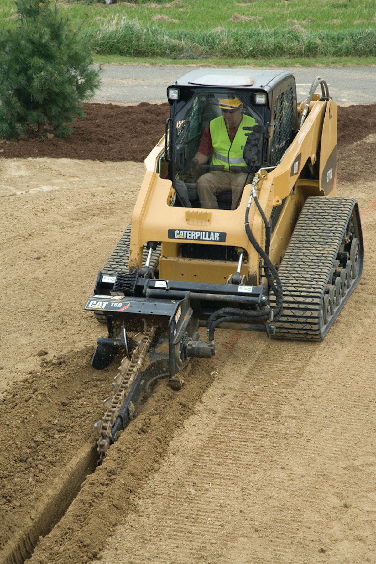 T6B Trencher From: Caterpillar Inc. | Green Industry Pros