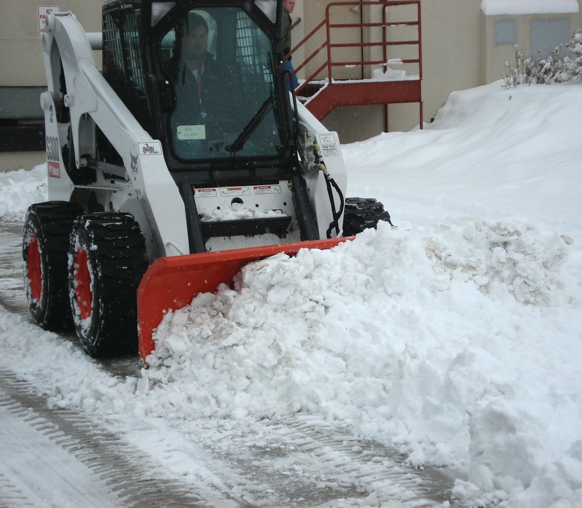 Heavy-Duty Snow Blades From: Bobcat Company | Green Industry Pros