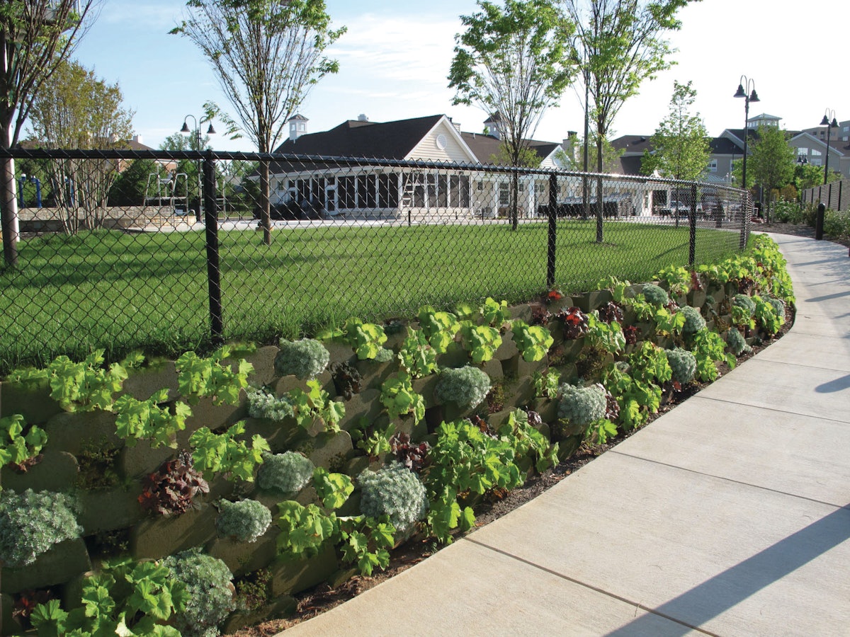 SmartSlope Living Retaining Walls From: Furbish Company | Green ...