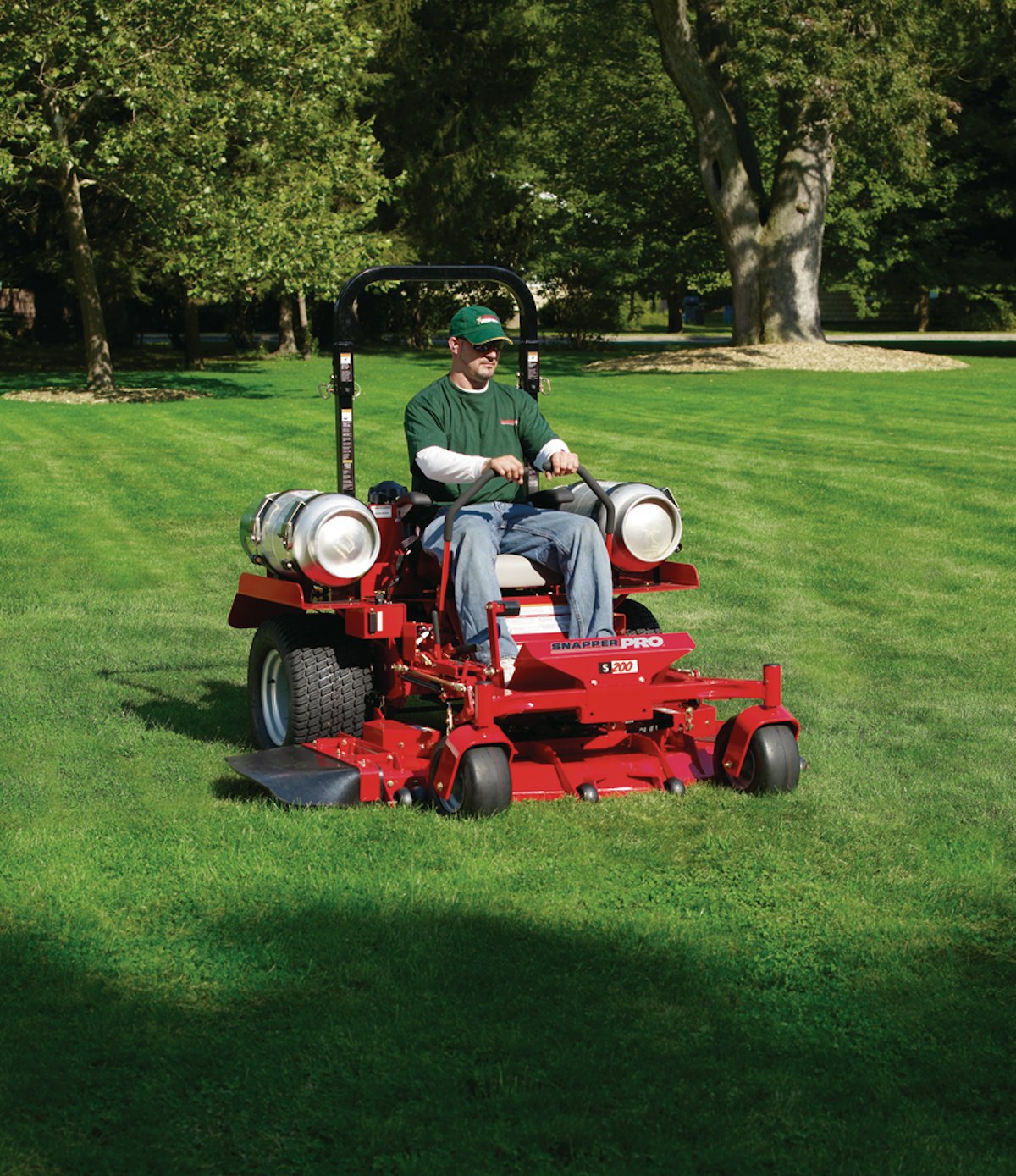 S200xtp Propane Mower From: Snapper Pro | Green Industry Pros