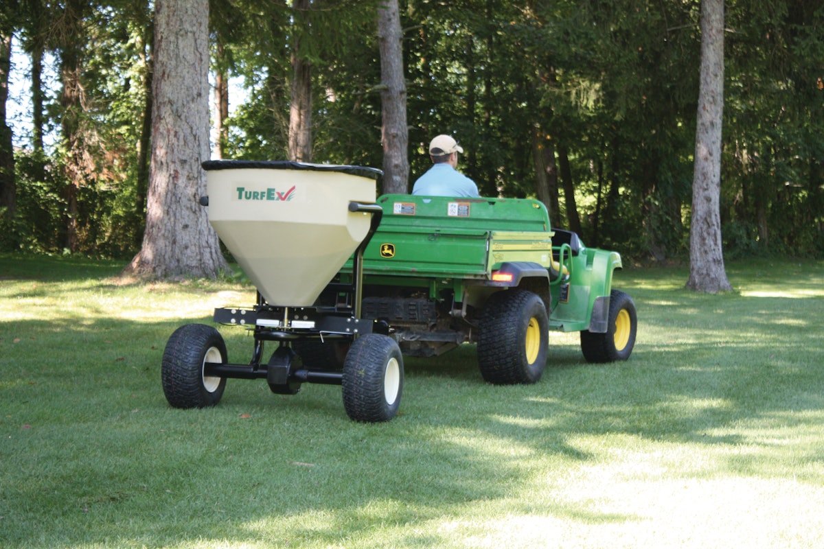 TurfEx TS700GR and TS1200GR Ground-Drive Spreaders From: TrynEx ...