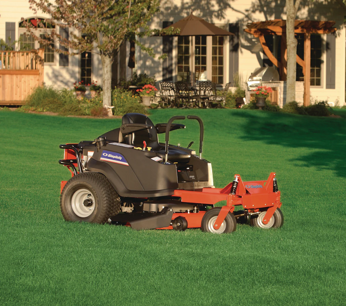ZT2000 Zero-Turn From: Simplicity | Green Industry Pros