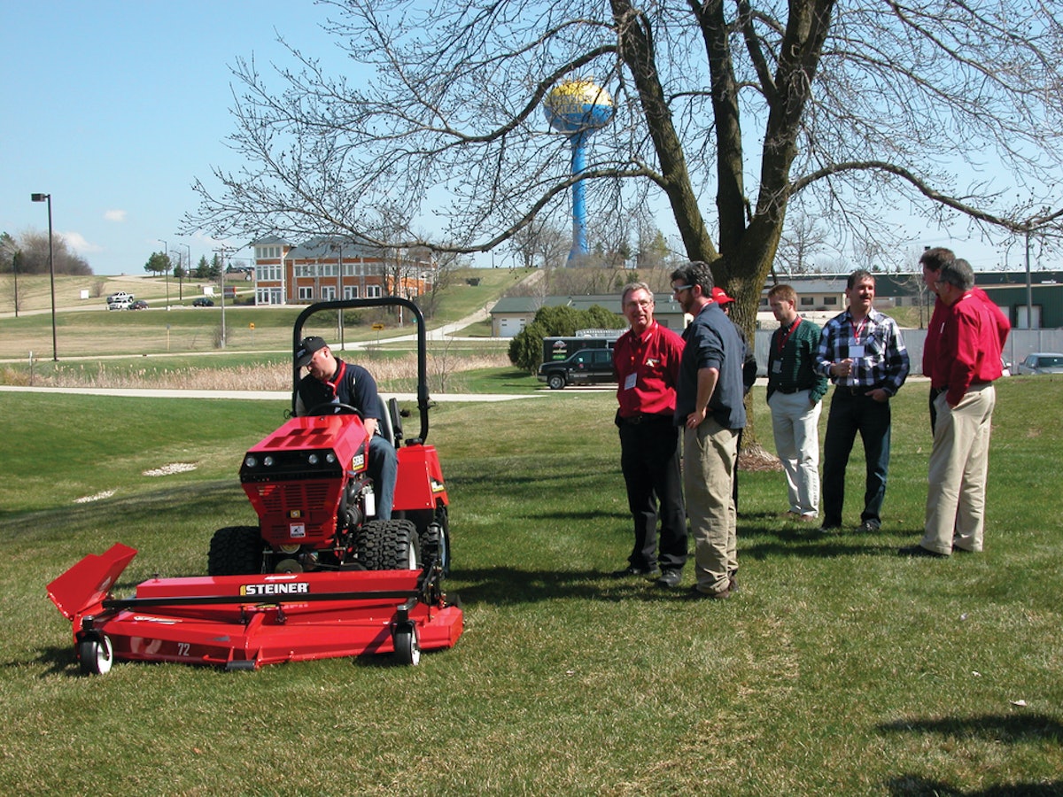 Steiner Model 440 Articulating Tractor | Green Industry Pros