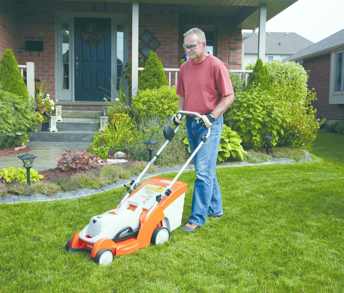 RMA 370 Li-Ion Homeowner Walk-Behind Mower From: Stihl Incorporated ...