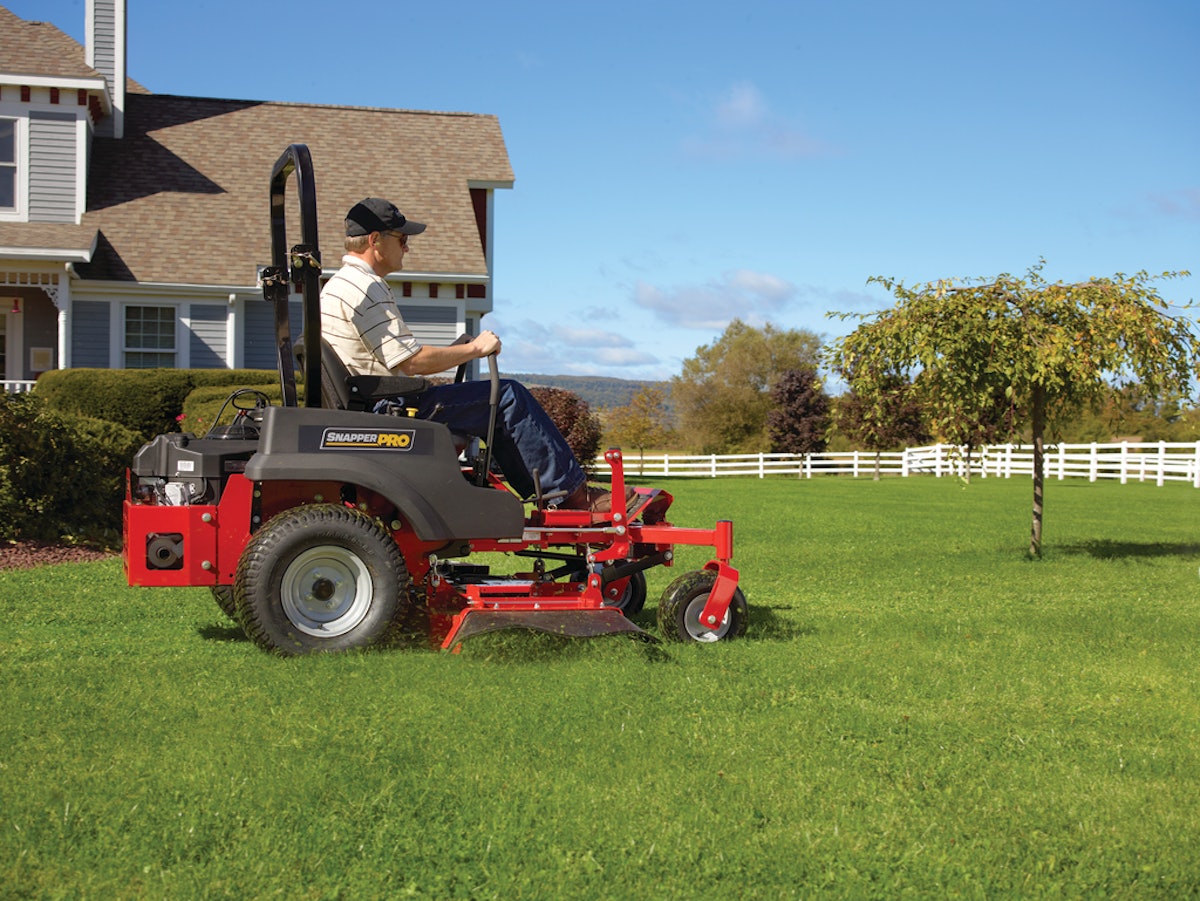 S125xt Commercial Zero-Turn Mower From: Snapper Pro | Green Industry Pros