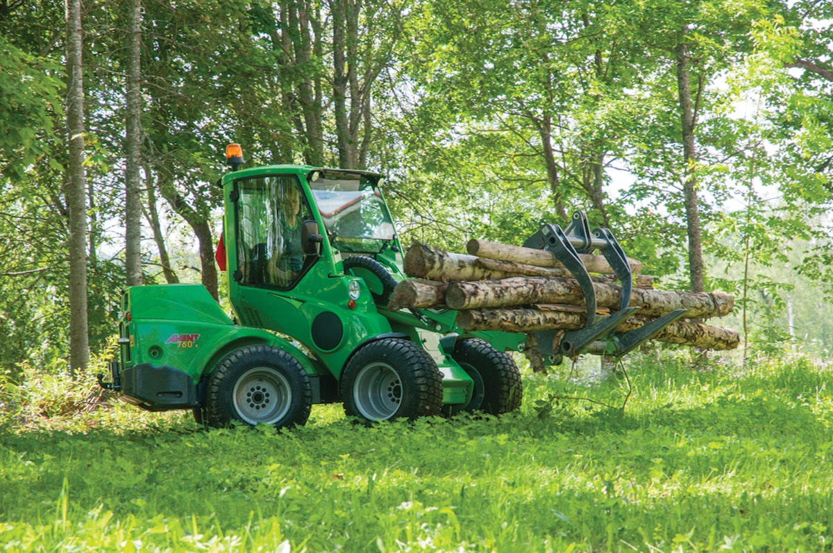 760i Loader from Avant Tecno From: Avant Tecno USA | Green Industry Pros