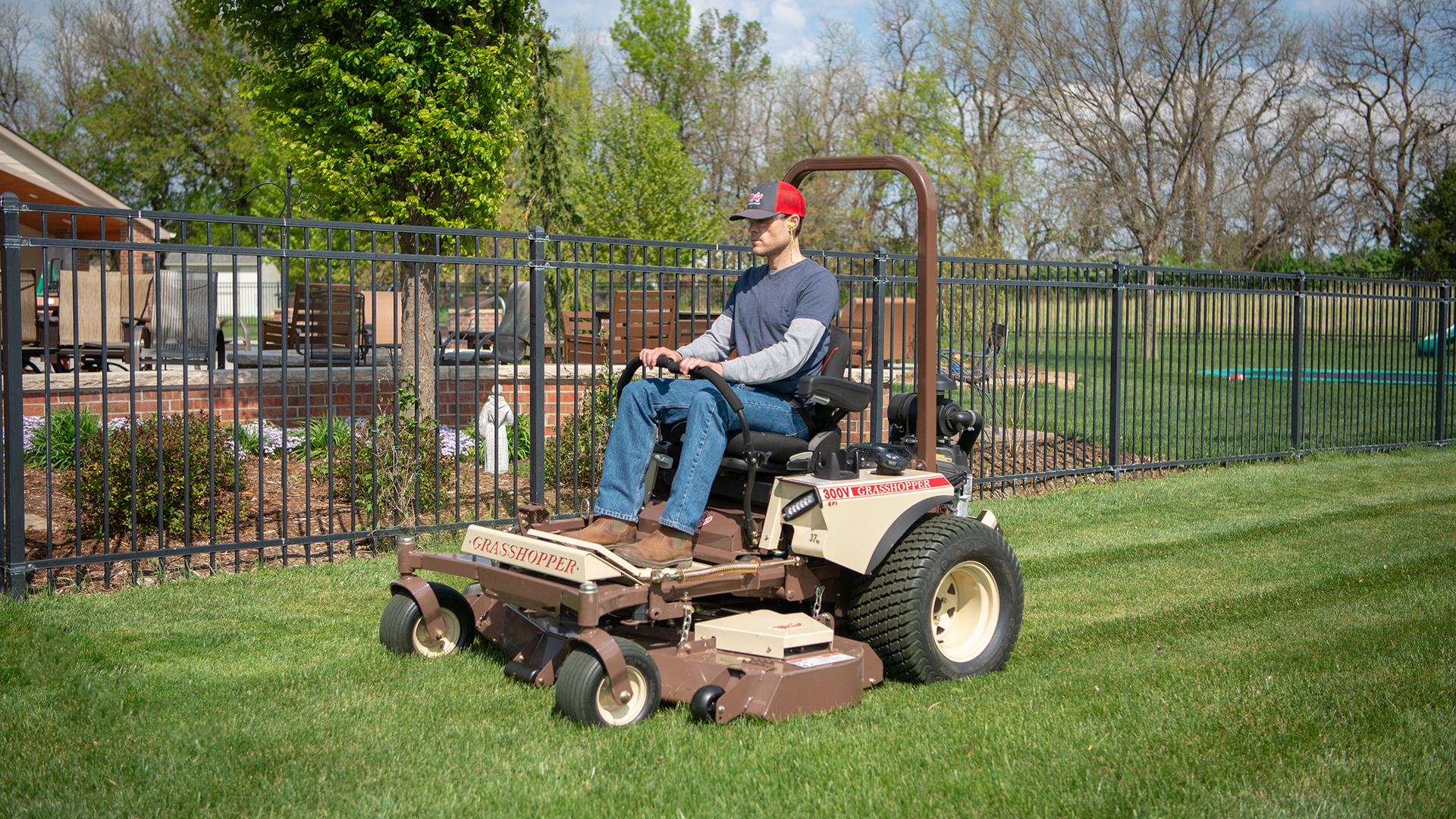 Grasshopper 337G5 Zero-Turn MidMount Mower From: The Grasshopper ...