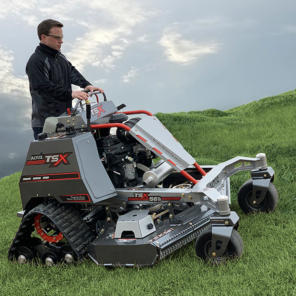 Altoz Unveils World's First Stand-on Tracked Mower | Green Industry Pros