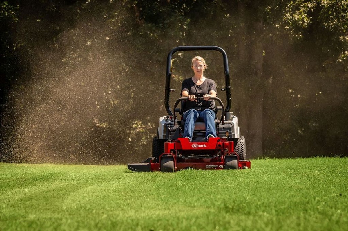 Exmark 2023 Radius Zero-Turn Mower From: Exmark Mfg. Co. Inc. | Green Industry Pros