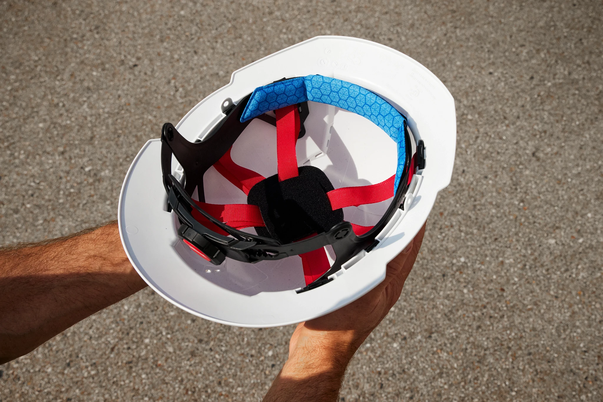 Milwaukee Tool Adds Cooling PPE From: Milwaukee Tool | Green Industry Pros