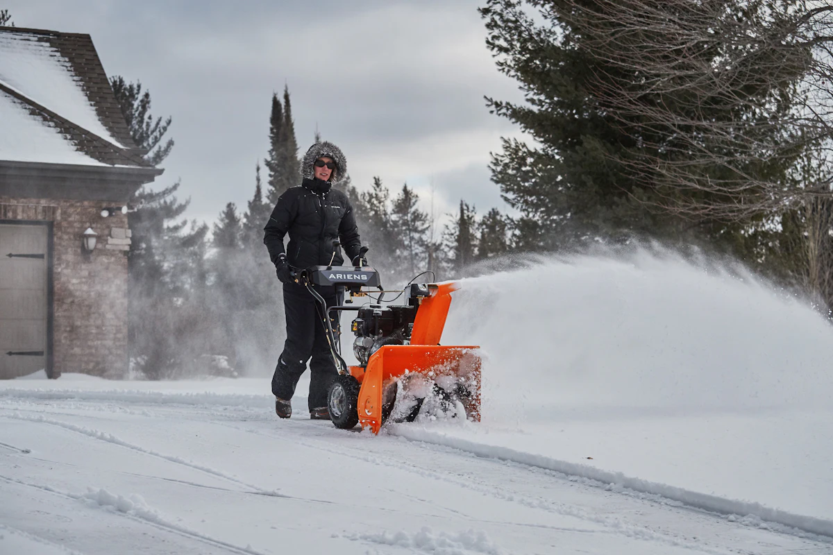 Snow Thrower Safety Tips | Green Industry Pros
