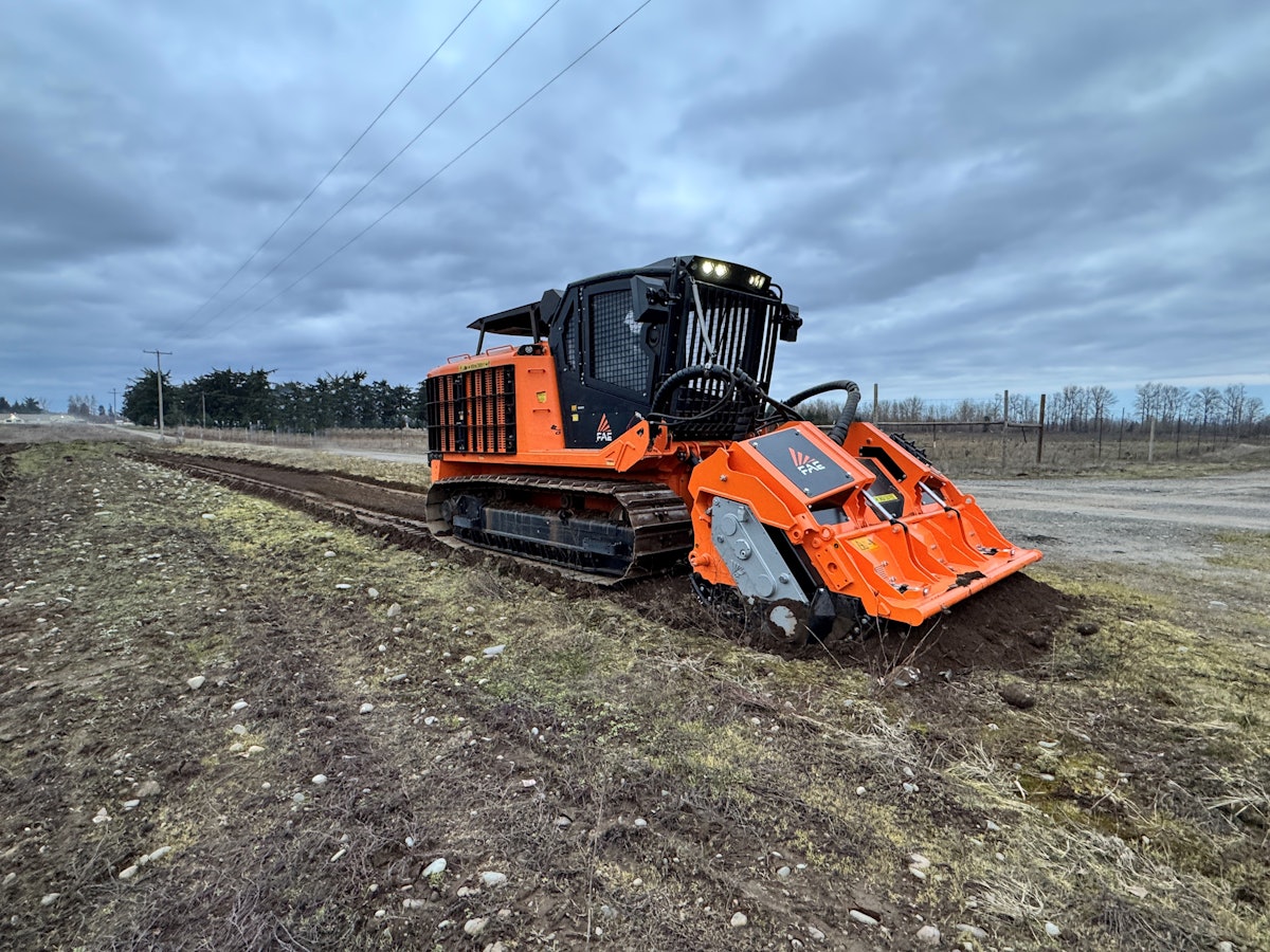 FAE Adds SFM/PT Multitask Attachment to Its PT300 Tracked Carrier From ...